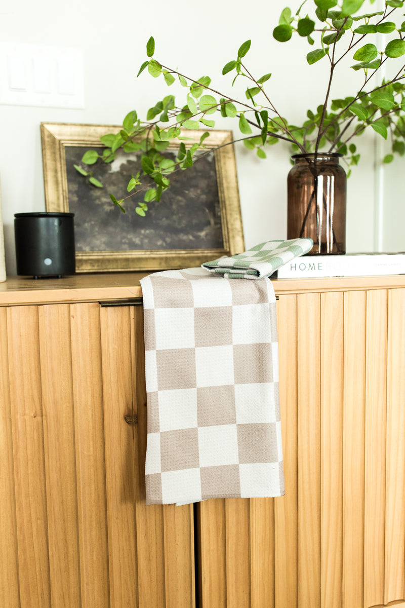 Brown Checker Hand Towel – UNRAKD